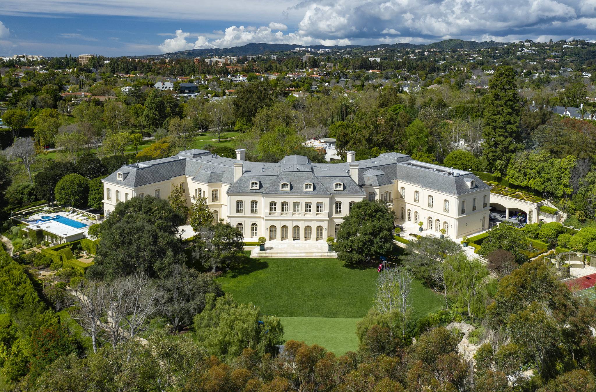 Beverly Hills : "The Manor" trouve preneur à près 120 millions de ...