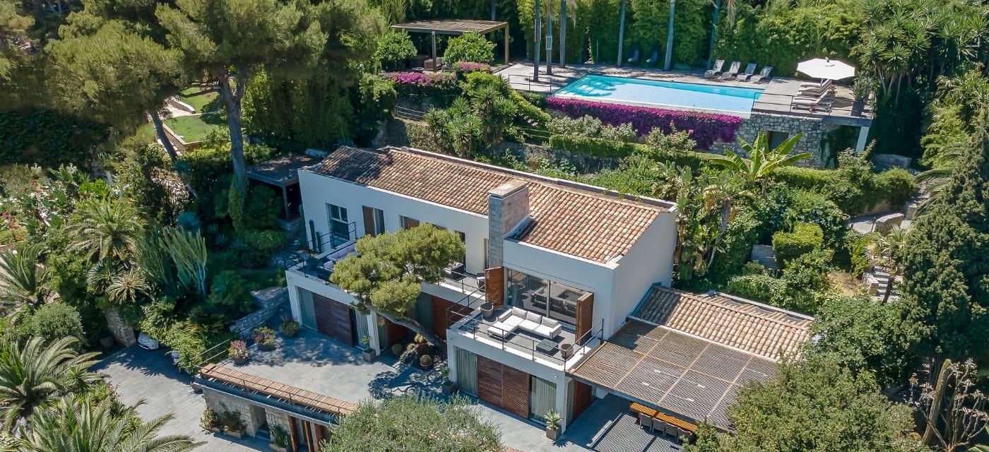 Roquebrune Cap-Martin (06) : Une sublime villa ayant appartenue à Dolce ...